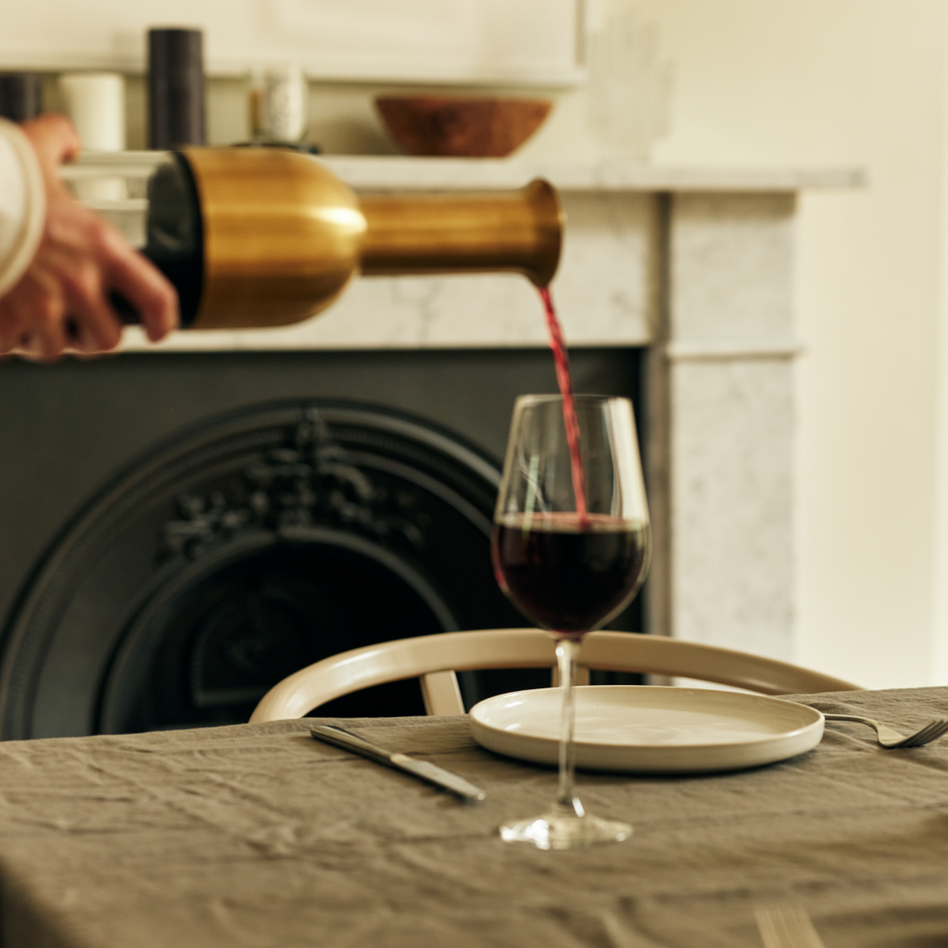 Tips on how to talk to a sommelier from expert sommeliers – eto